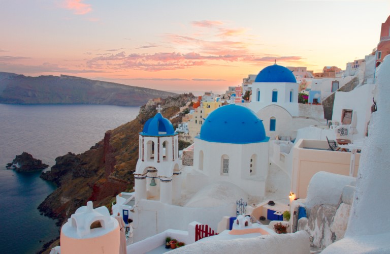 Santorini Weather in August: Your Ultimate Guide to Summer on the ...